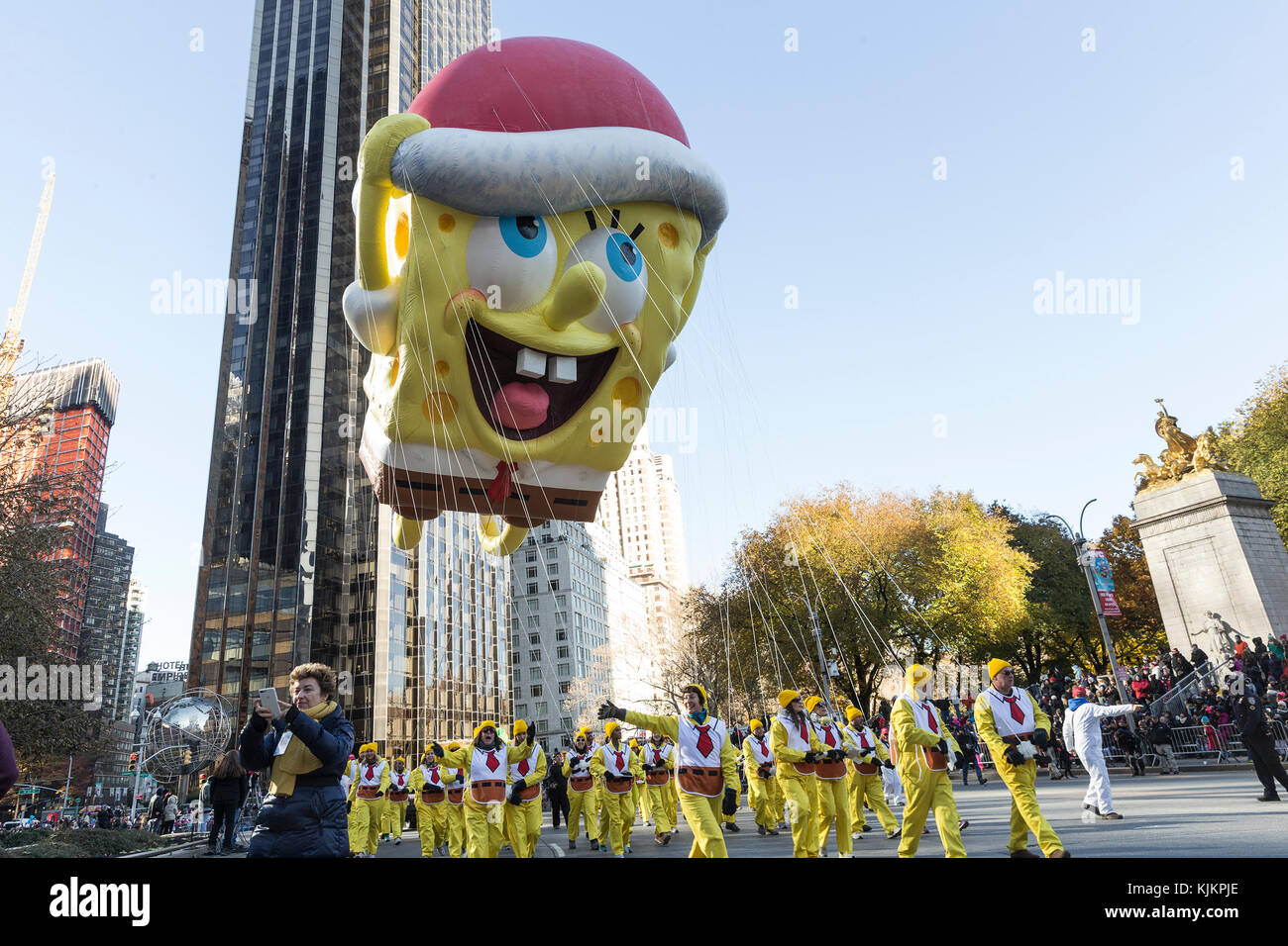 New York, United States. 23rd Nov, 2017. Spongebob Squarepants balloon ...