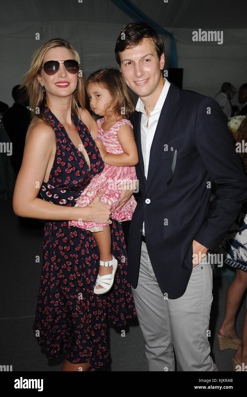 PALM BEACH, FL - JANUARY 05: Donald Trump, Melania Trump, Baron Trump ...