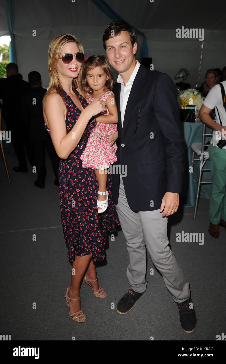 PALM BEACH, FL - JANUARY 05: Donald Trump, Melania Trump, Baron Trump ...