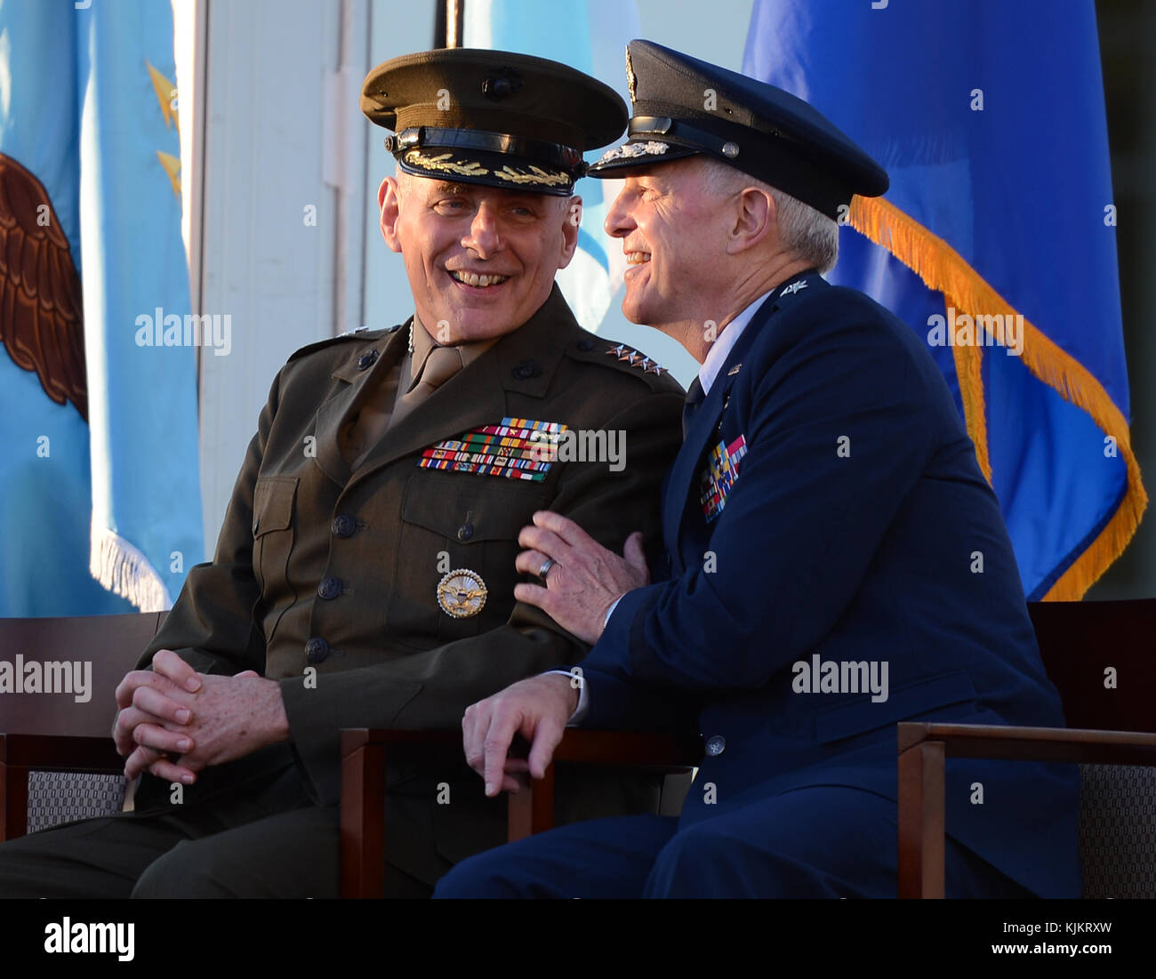 Gen douglas fraser hi-res stock photography and images - Alamy