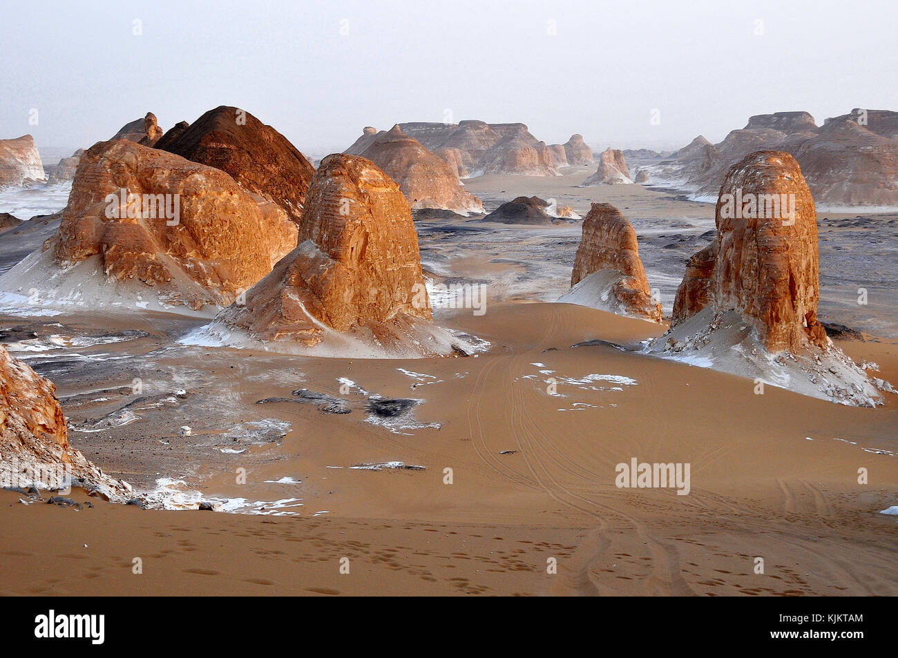 Agabat desert, Assiout province. Egypt Stock Photo - Alamy