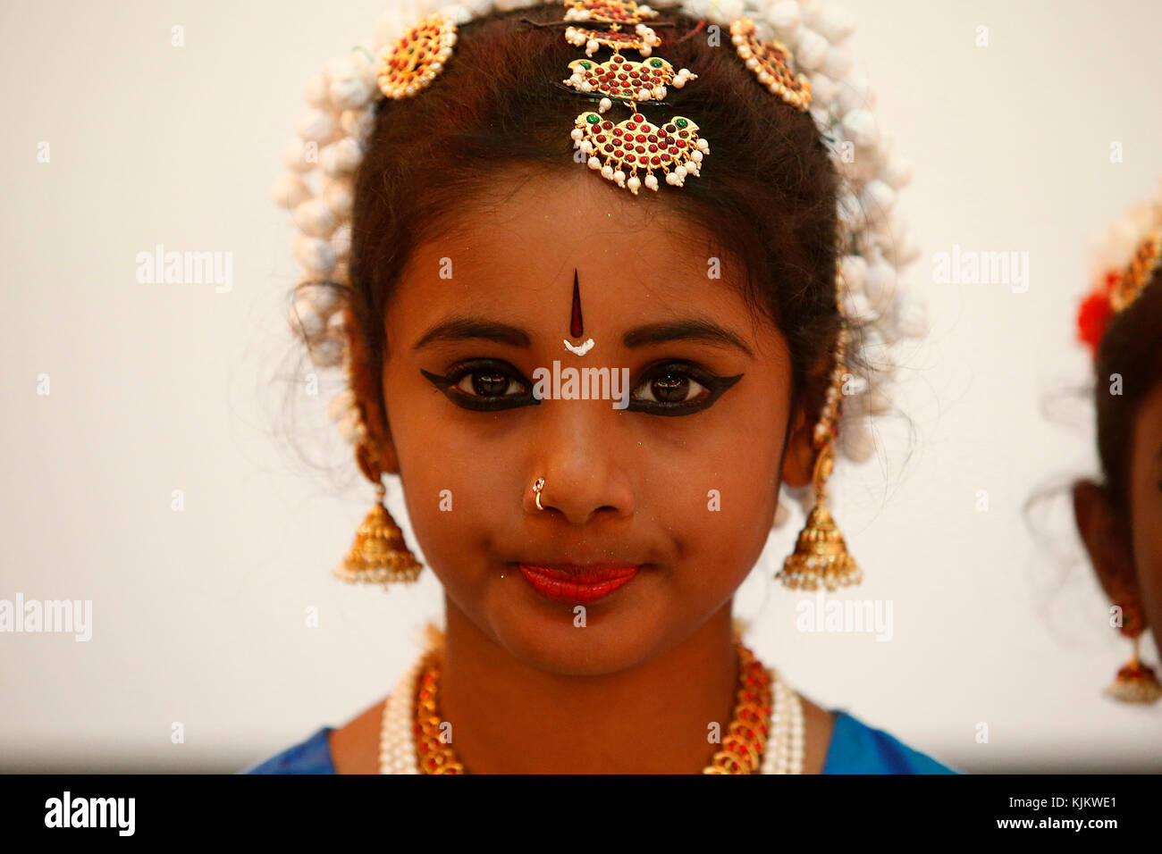 Tamil girl hi-res stock photography and images - Alamy