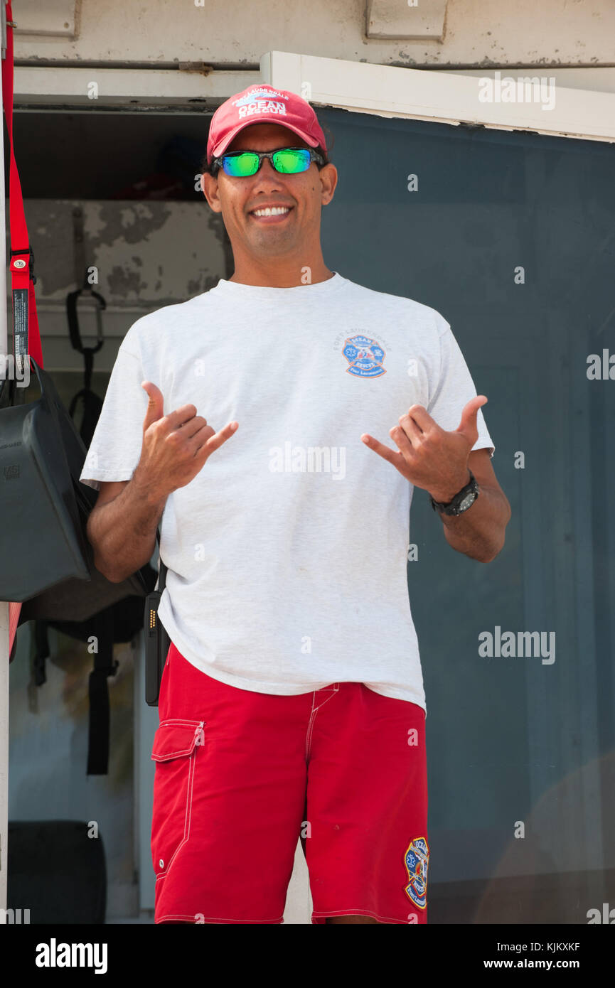 MIAMI BEACH, FL - MARCH 07: College kids party as they celebrate Spring ...