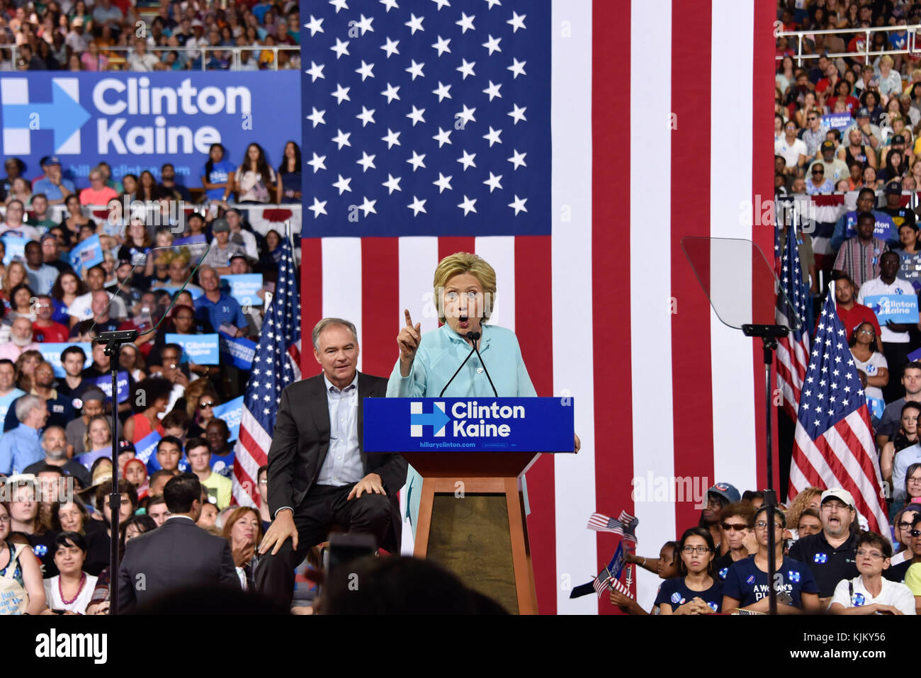 MIAMI, FL - JULY 23: Democratic presidential candidate former Secretary ...