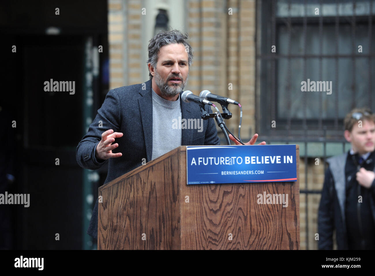 NEW YORK, NEW YORK - APRIL 08: Actor Mark Ruffalo introduces Bernie ...