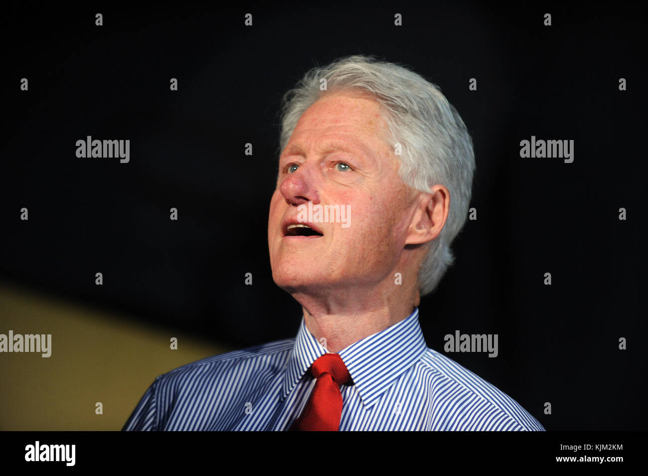 EDISON, NJ - MAY 27: Former US president Bill Clinton rallies Hillary ...
