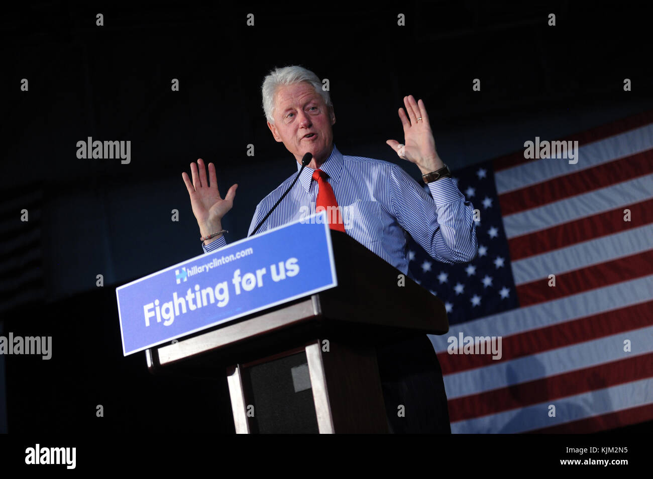 EDISON, NJ - MAY 27: Former US president Bill Clinton rallies Hillary ...