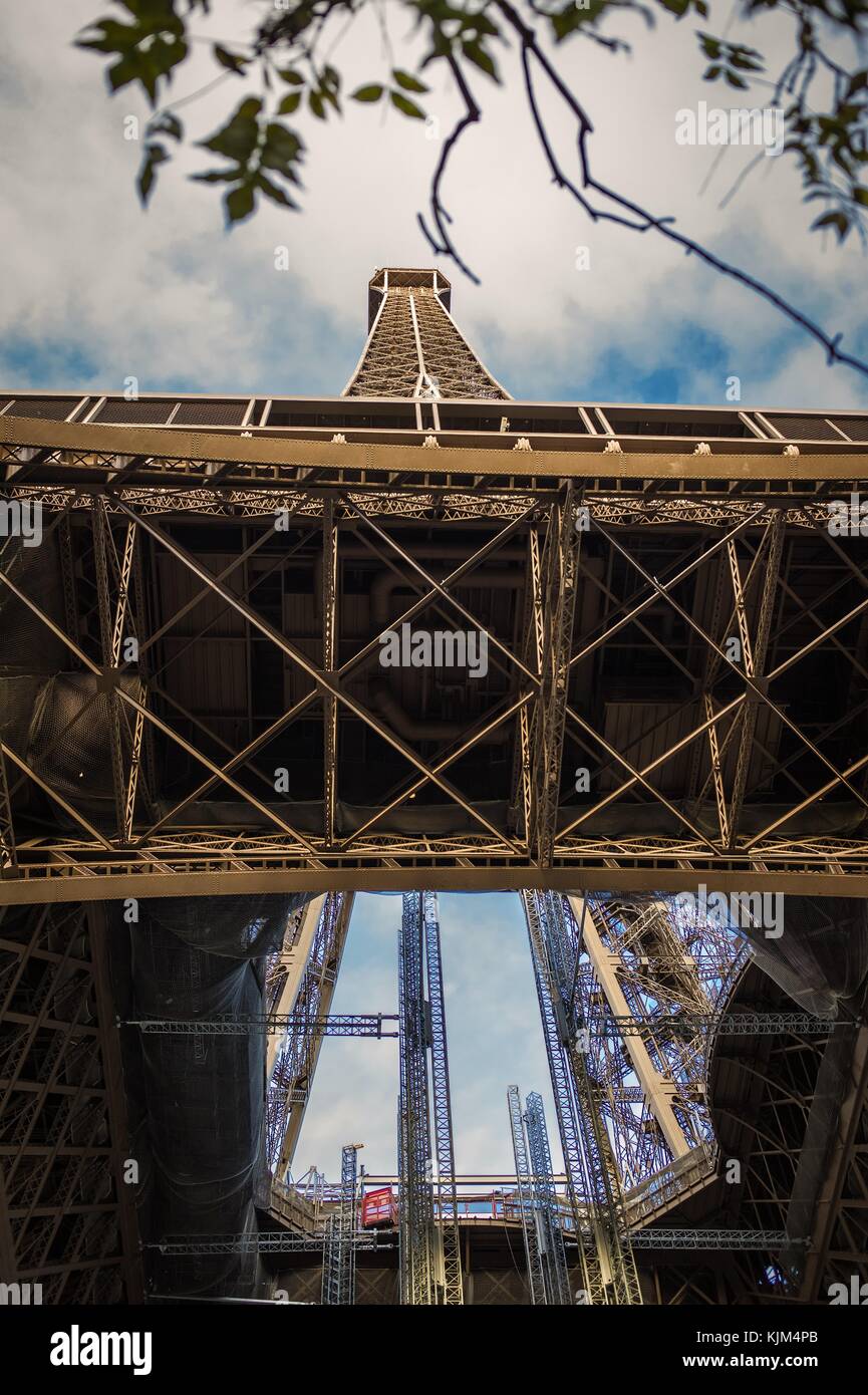 Effeil tower hi-res stock photography and images - Alamy