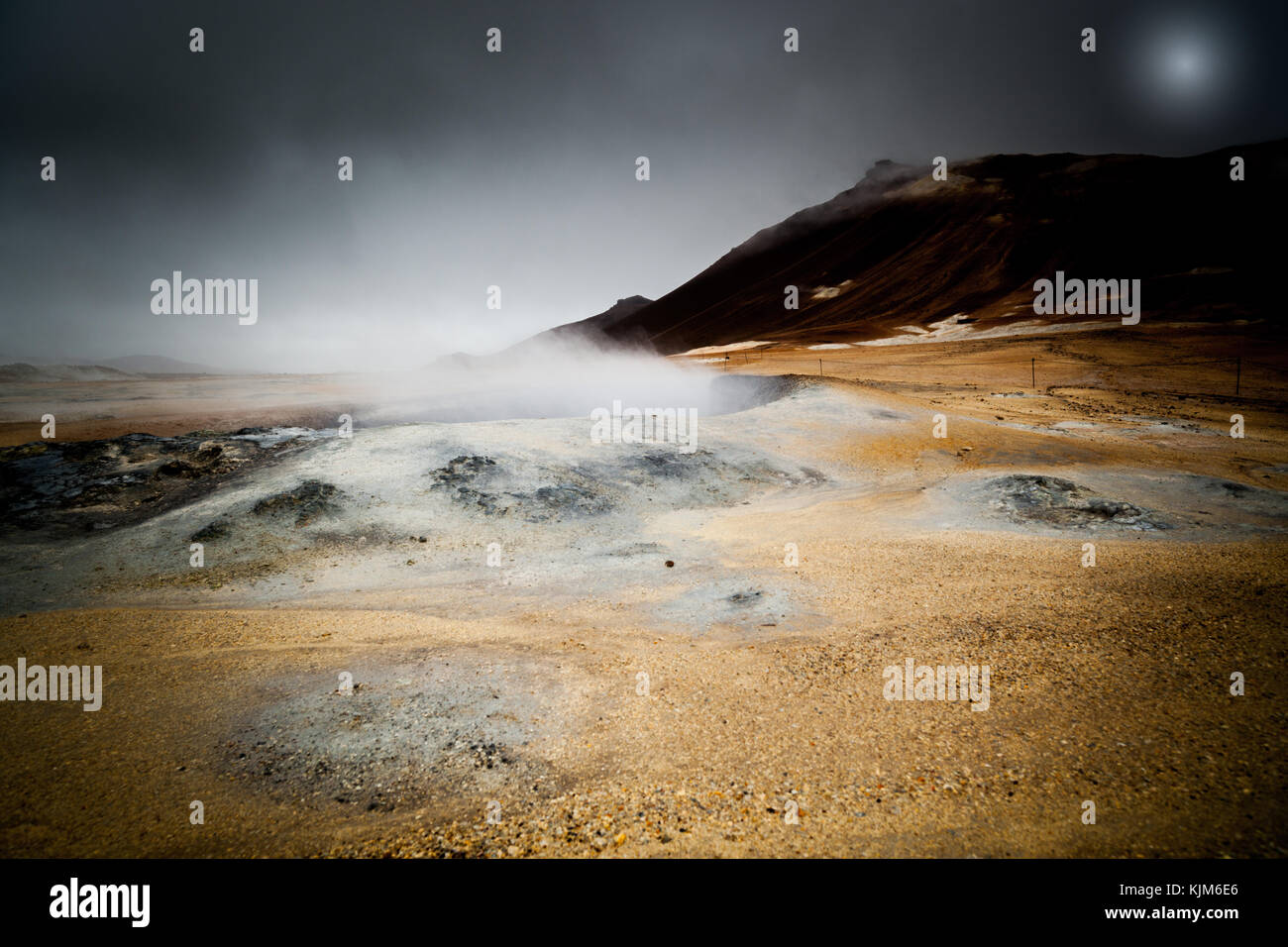 Full moon in iceland hi-res stock photography and images - Alamy