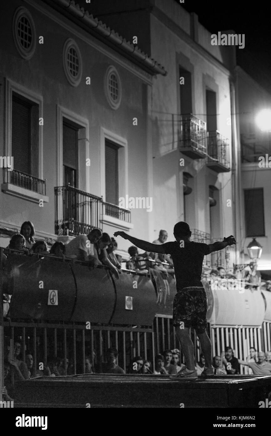 Crazy bull hi-res stock photography and images - Alamy