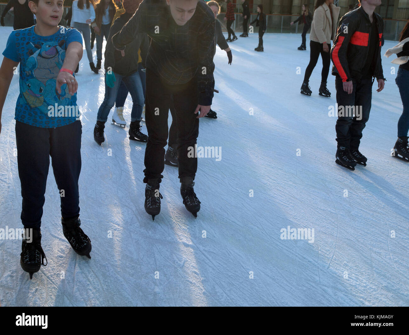 Ice skating on the Royal Pavilion ice rink in Brighton Stock Photo - Alamy