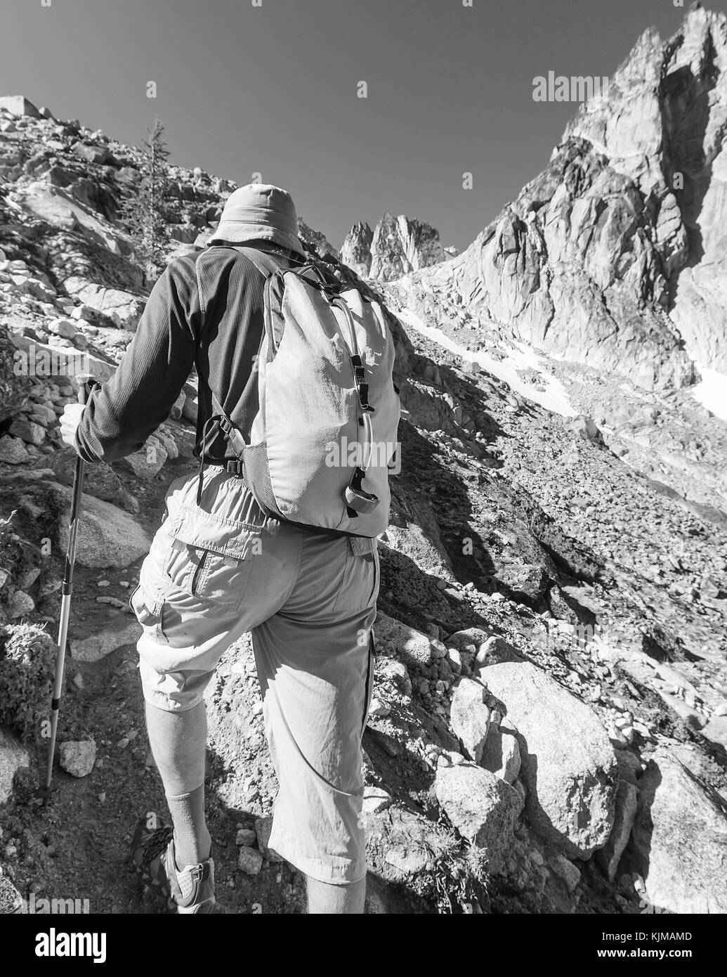 Mountain climbing teamwork Black and White Stock Photos & Images - Alamy