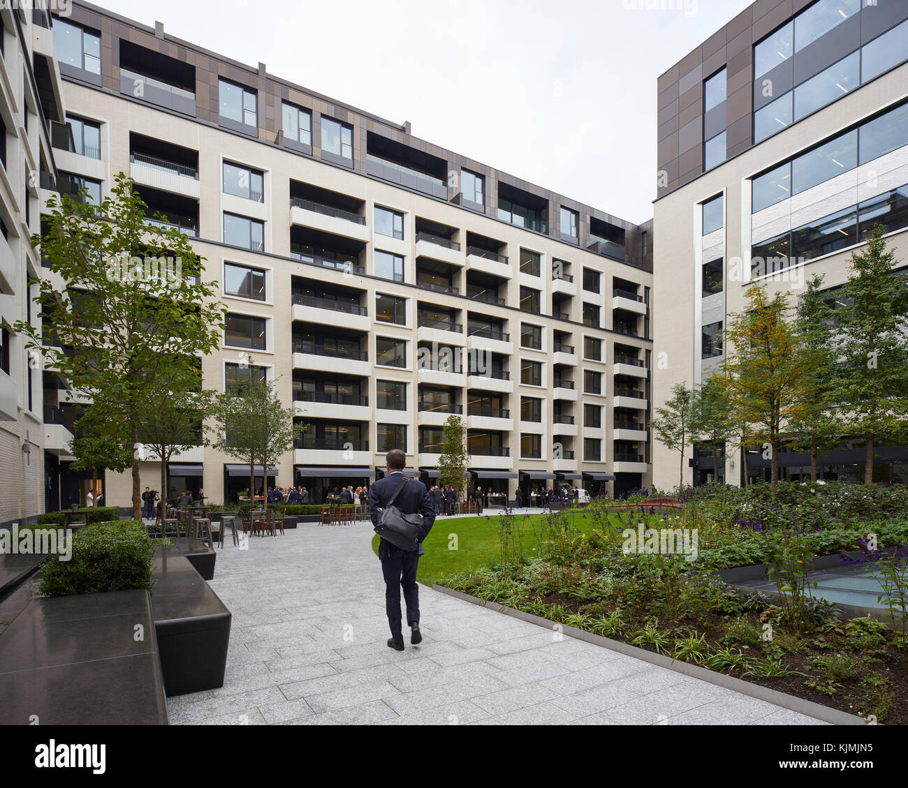 Rathbone place and oxford street hi-res stock photography and images ...