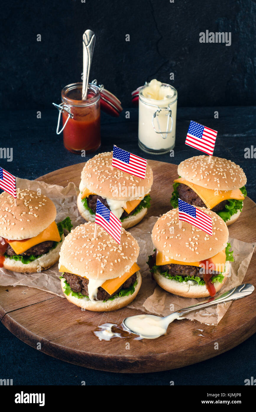 Mini beef burgers american flag hi-res stock photography and images - Alamy