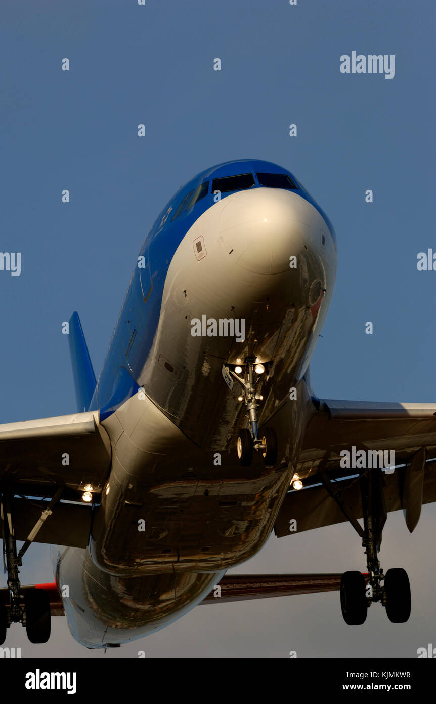 Airbus acj 320 hi-res stock photography and images - Alamy