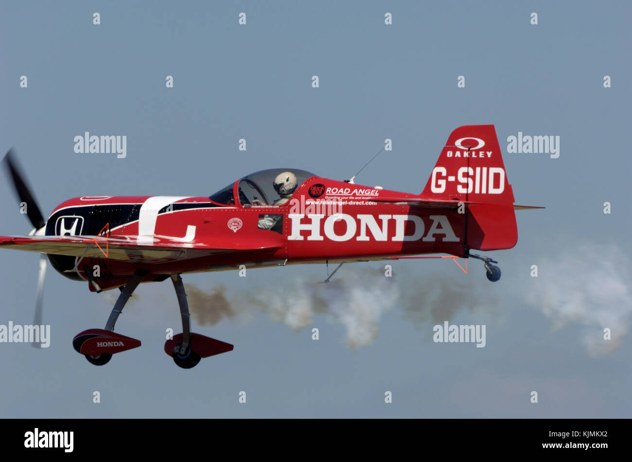 Sukhoi su26 aircraft hi-res stock photography and images - Alamy