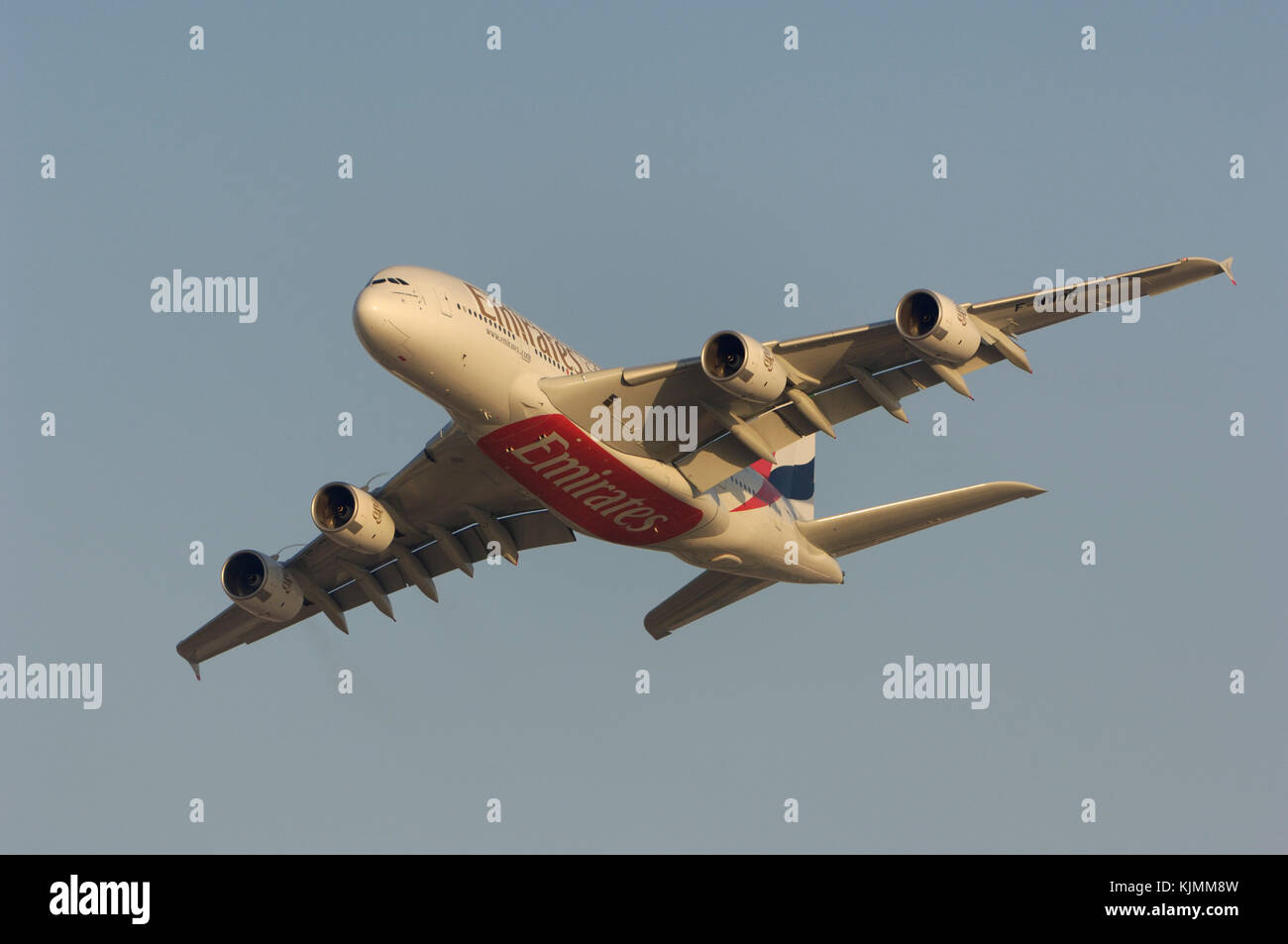 Airbus a380 airplanes engines on hi-res stock photography and images ...