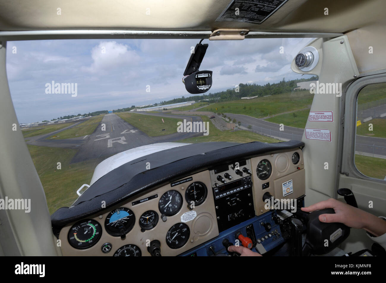 final-approach to runway 34R Stock Photo - Alamy