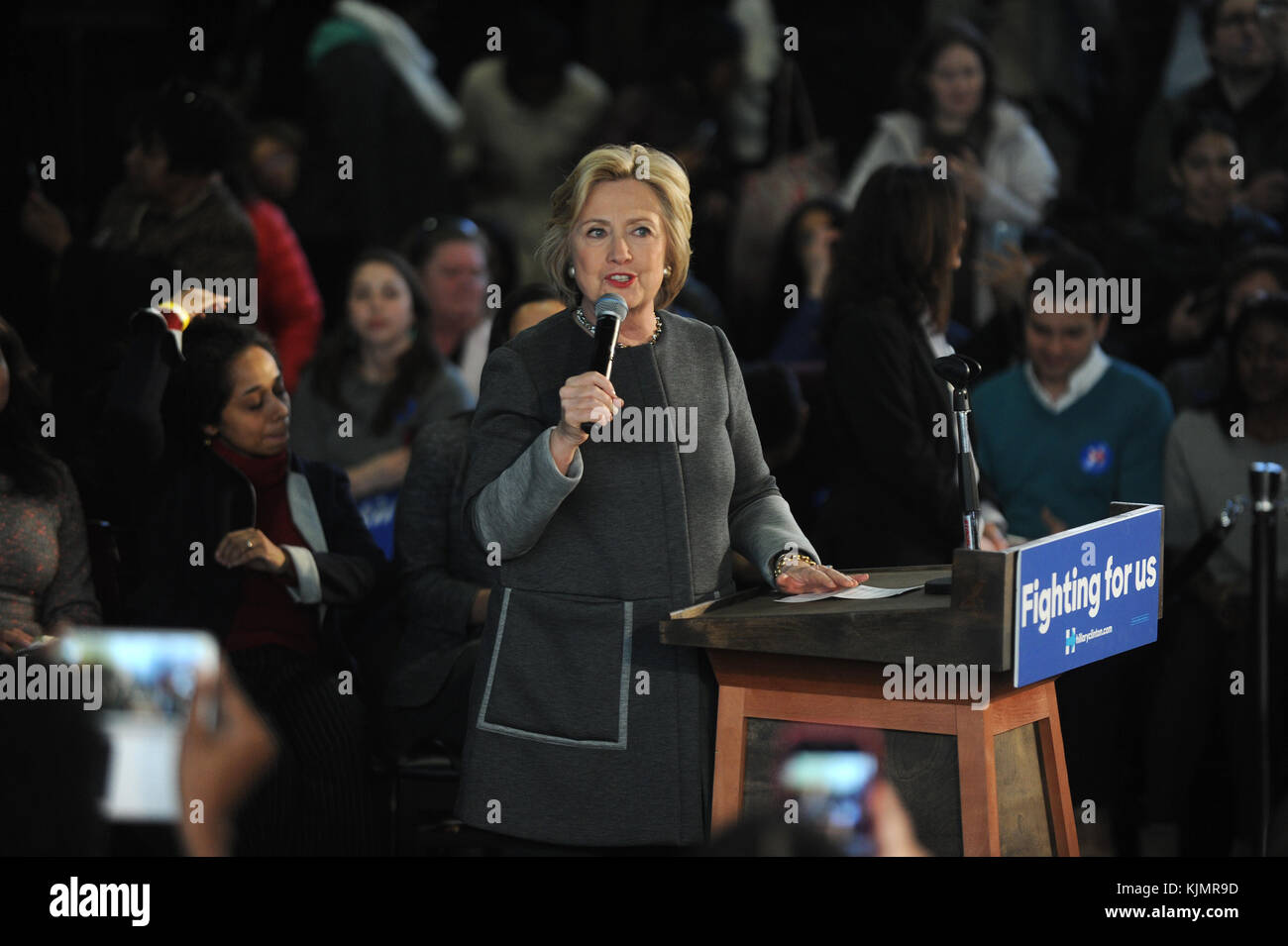 NEW YORK, NY - APRIL 05: Democratic presidential candidate Hillary ...