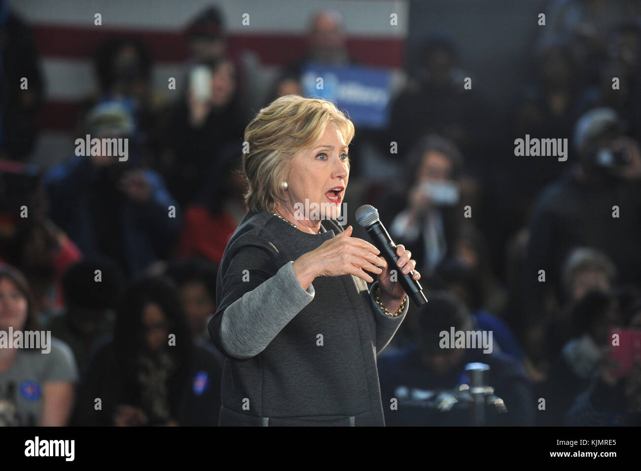 NEW YORK, NY - APRIL 05: Democratic presidential candidate Hillary ...