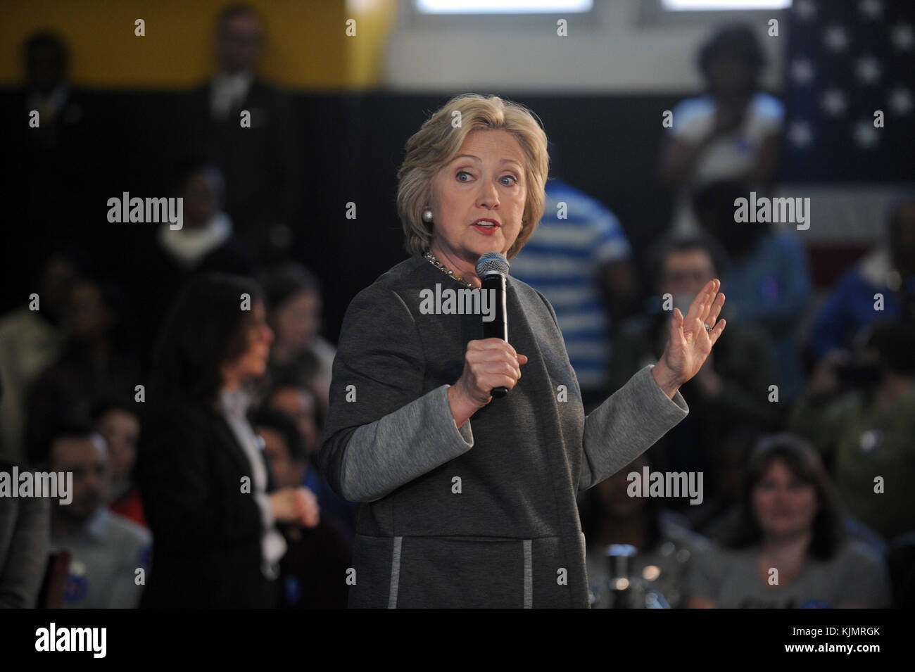 NEW YORK, NY - APRIL 05: Democratic presidential candidate Hillary ...