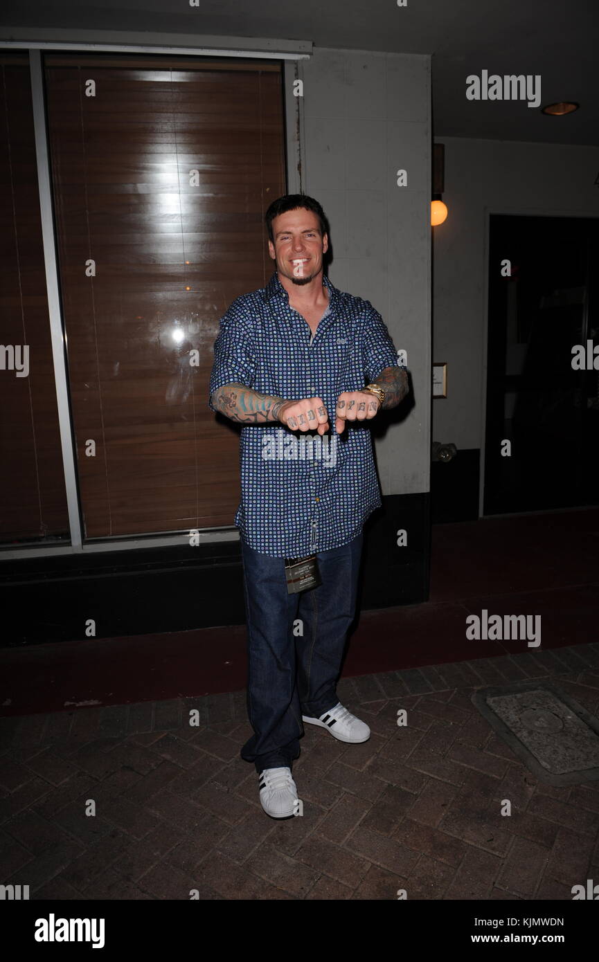 MIAMI - DECEMBER 07, 2007: (EXCLUSIVE COVERAGE) Former Rapper Vanilla ...