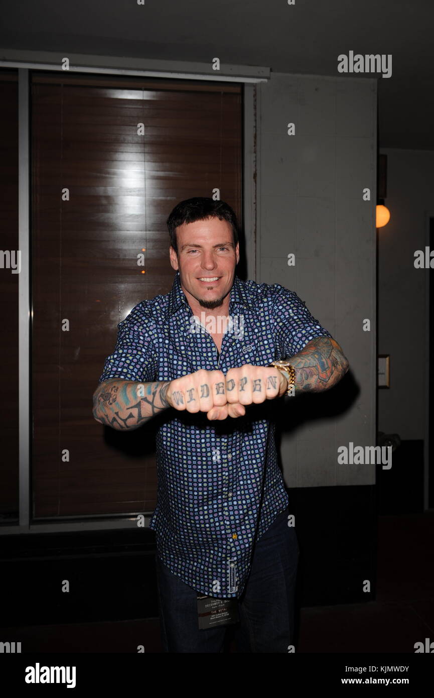 MIAMI - DECEMBER 07, 2007: (EXCLUSIVE COVERAGE) Former Rapper Vanilla ...