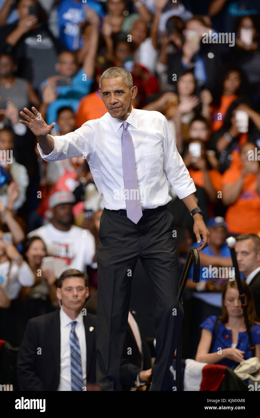 MIAMI GARDENS, FL - OCTOBER 20: U.S. President Barack Obama speaks at a ...