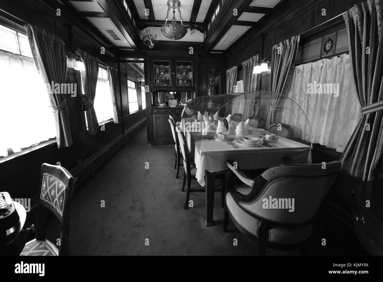 A luxury dining coach in America Stock Photo - Alamy