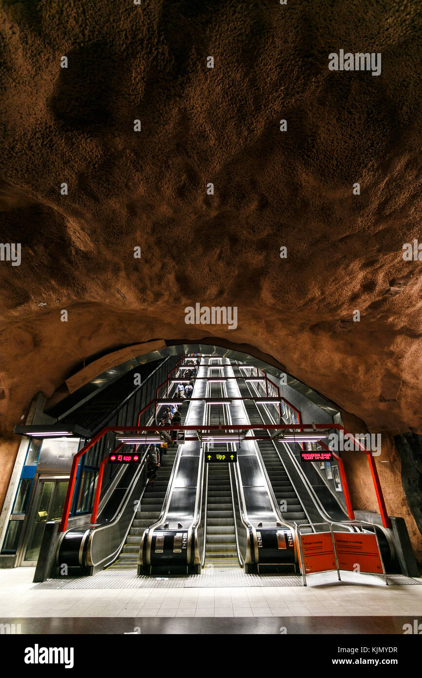 Vestibule carriage hi-res stock photography and images - Alamy