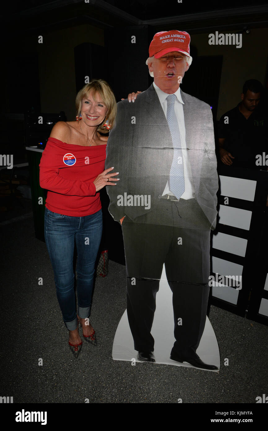 Corey lewandowski hi-res stock photography and images - Alamy