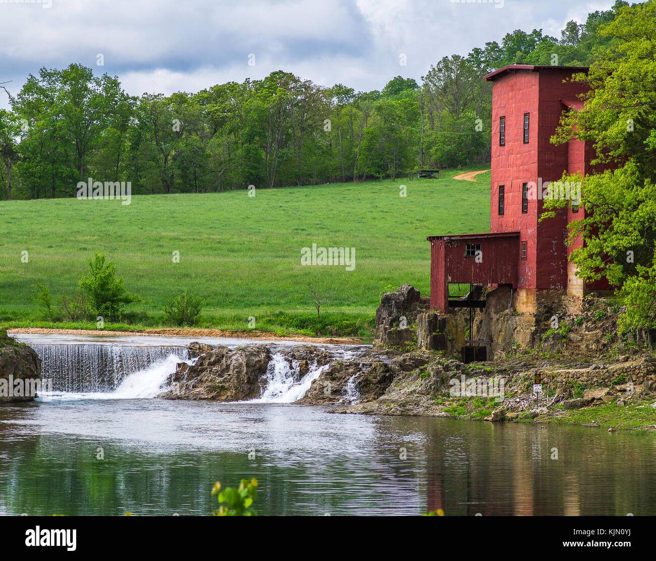 Pond at the mill hi-res stock photography and images - Alamy