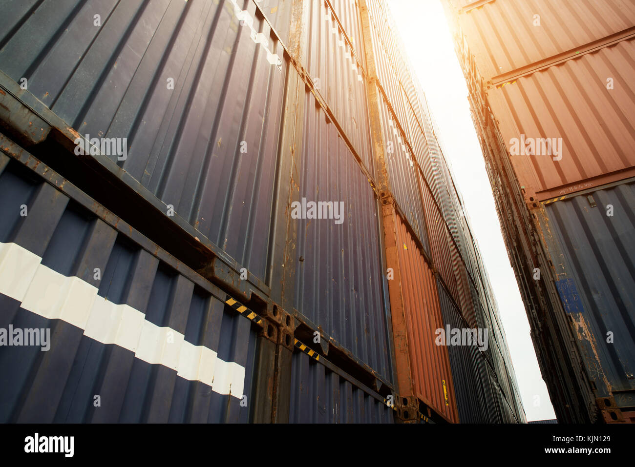Import and export containers hi-res stock photography and images - Alamy