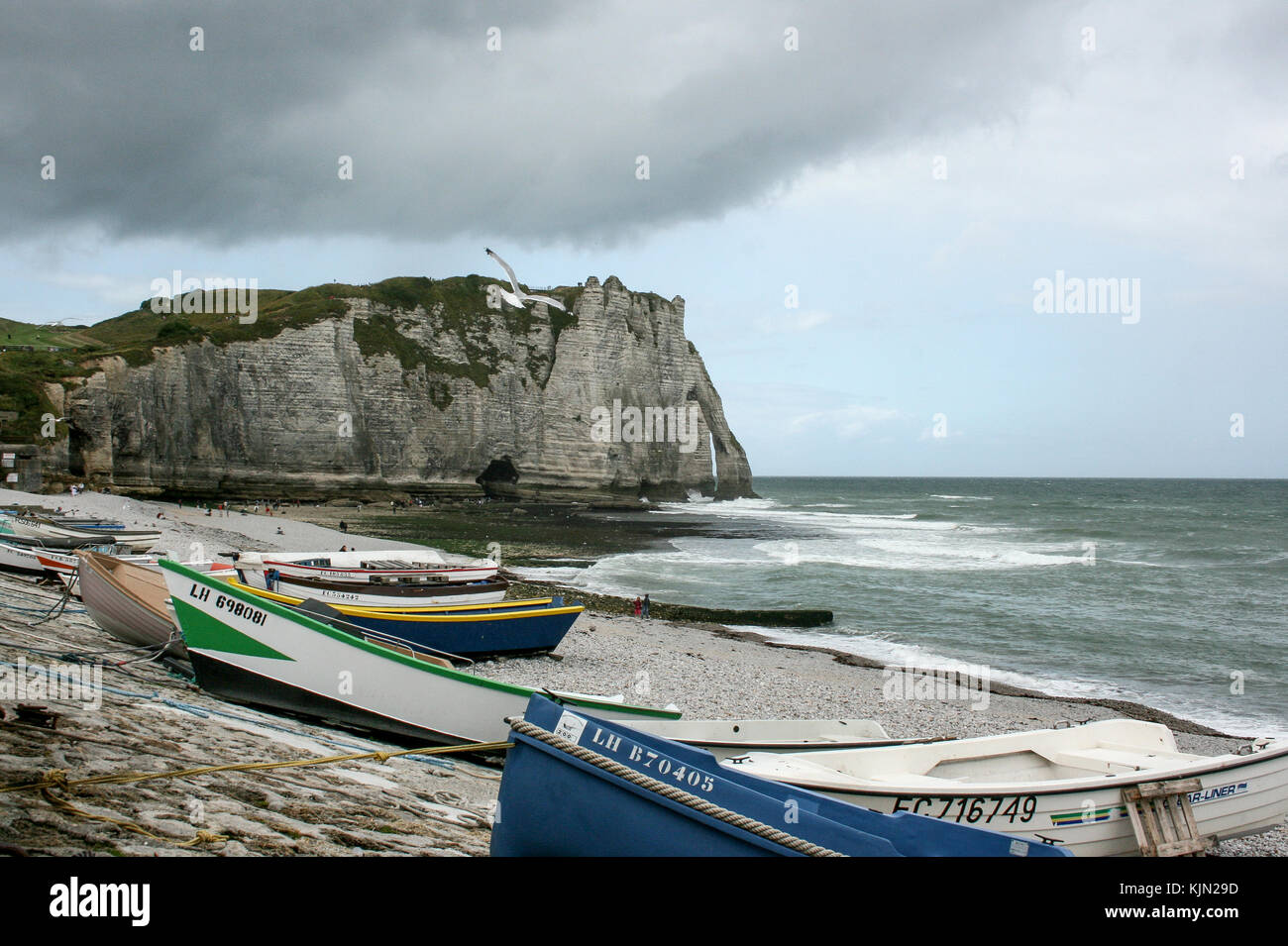 Manneporte rock arch hi-res stock photography and images - Alamy