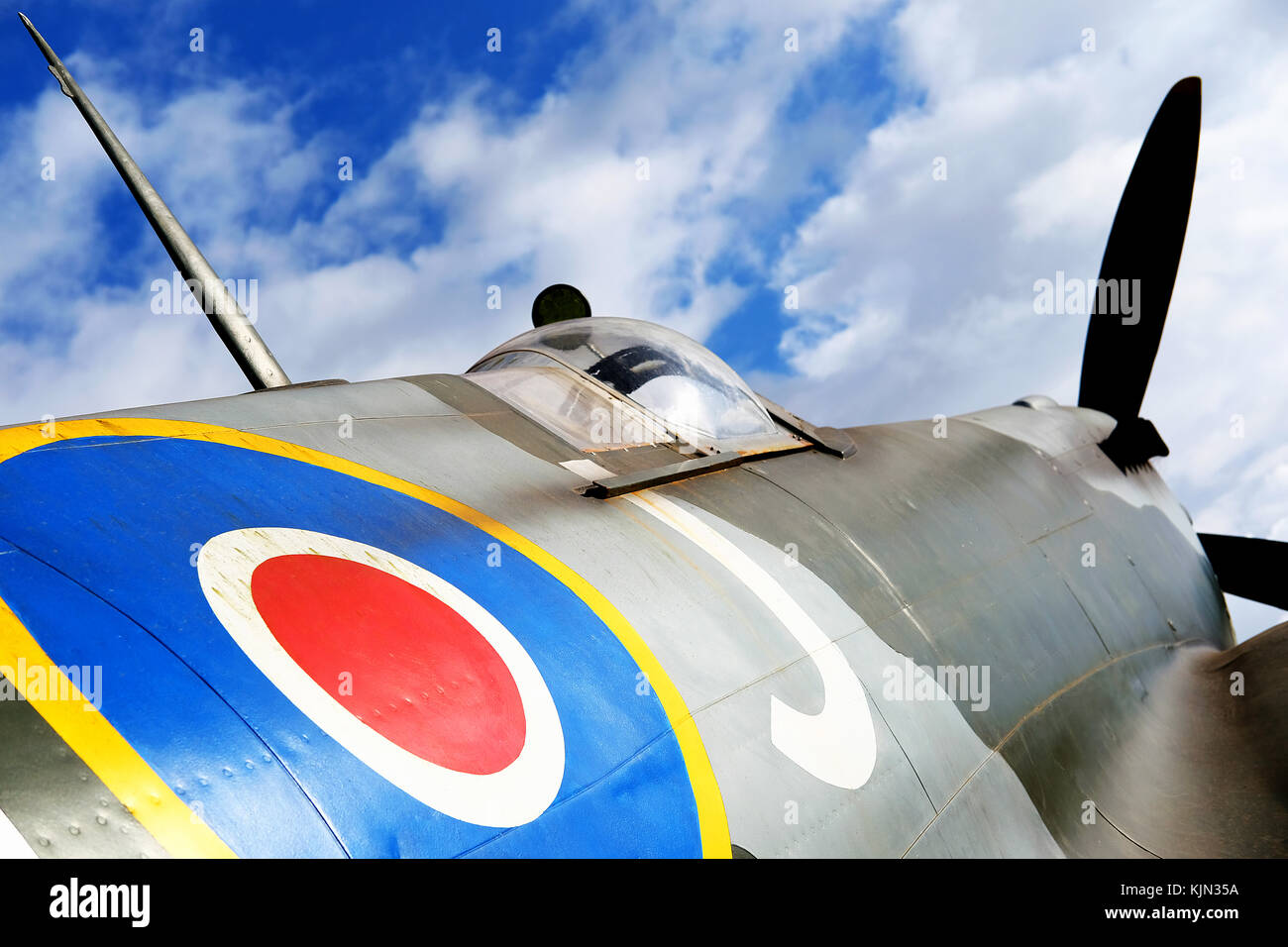 Spitfire fighter aircraft hi-res stock photography and images - Alamy
