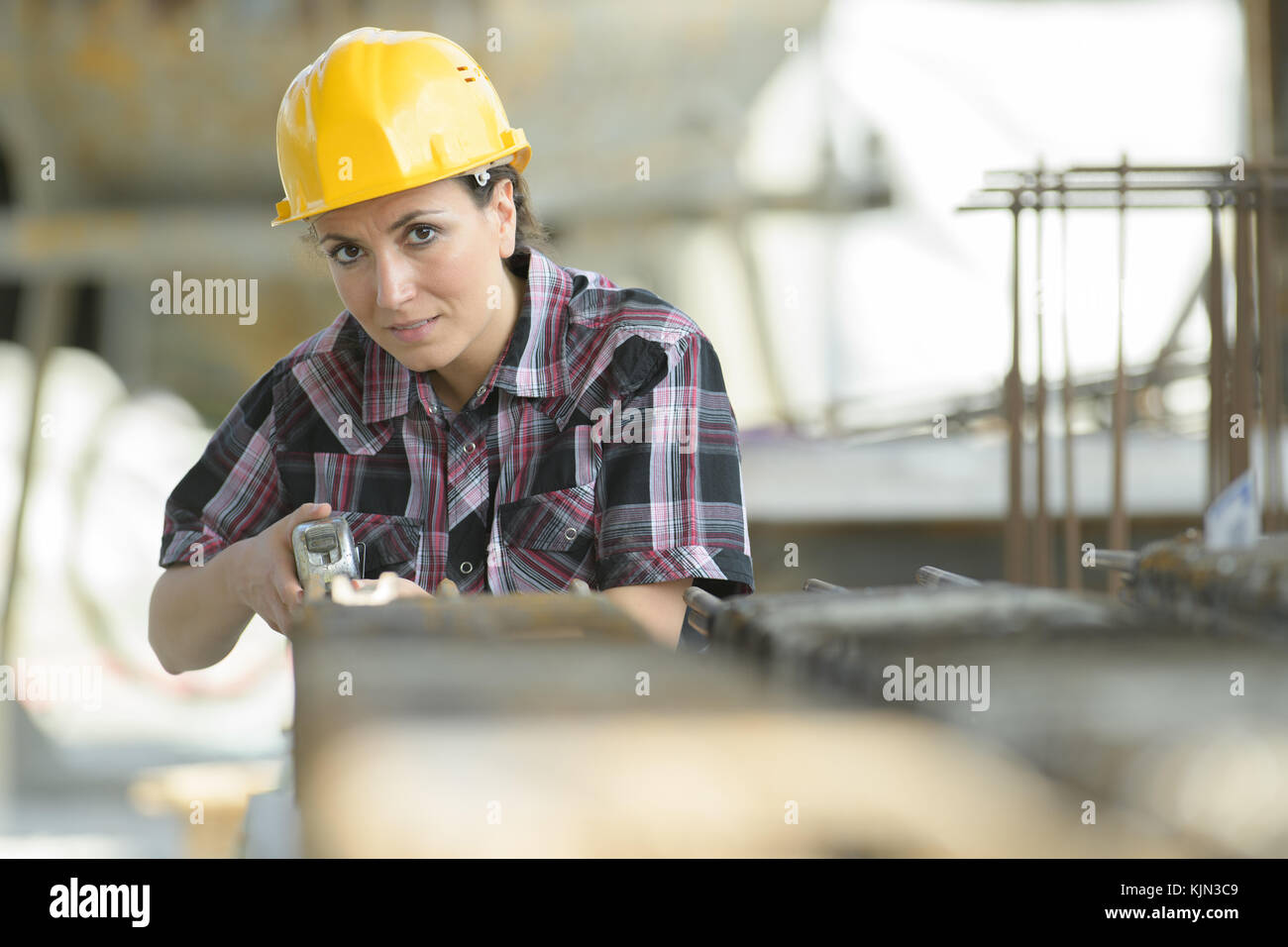 a female builder Stock Photo - Alamy