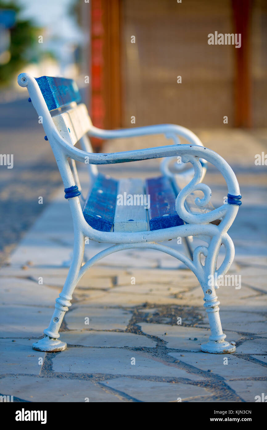 Ancient park bench Stock Photo - Alamy