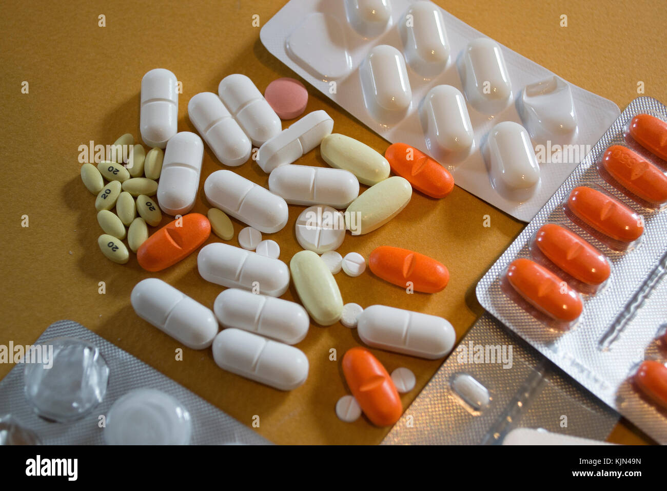 Veterinary Drugs High Resolution Stock Photography and Images - Alamy