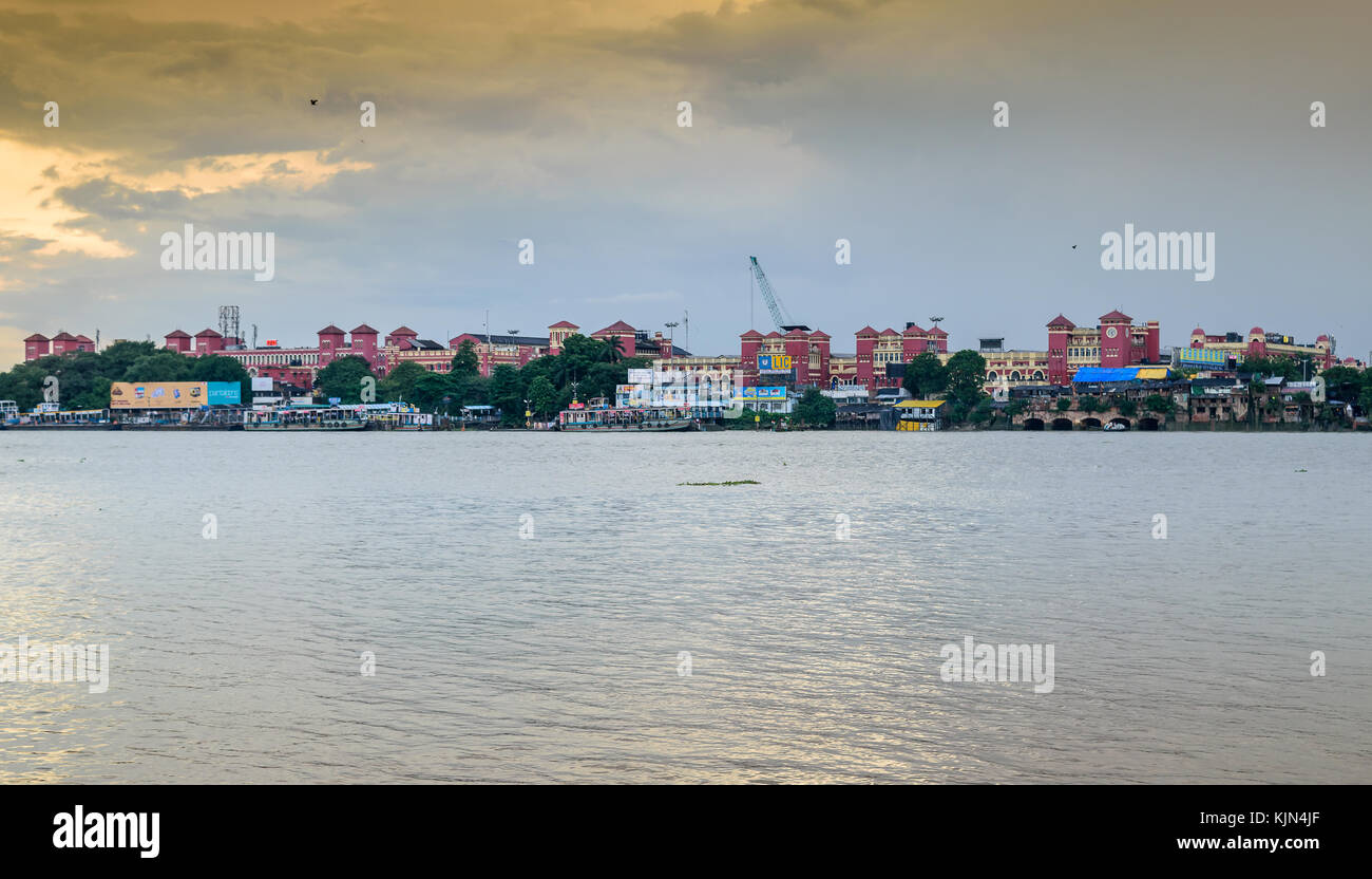Cityscape howrah building architecture hi-res stock photography and ...