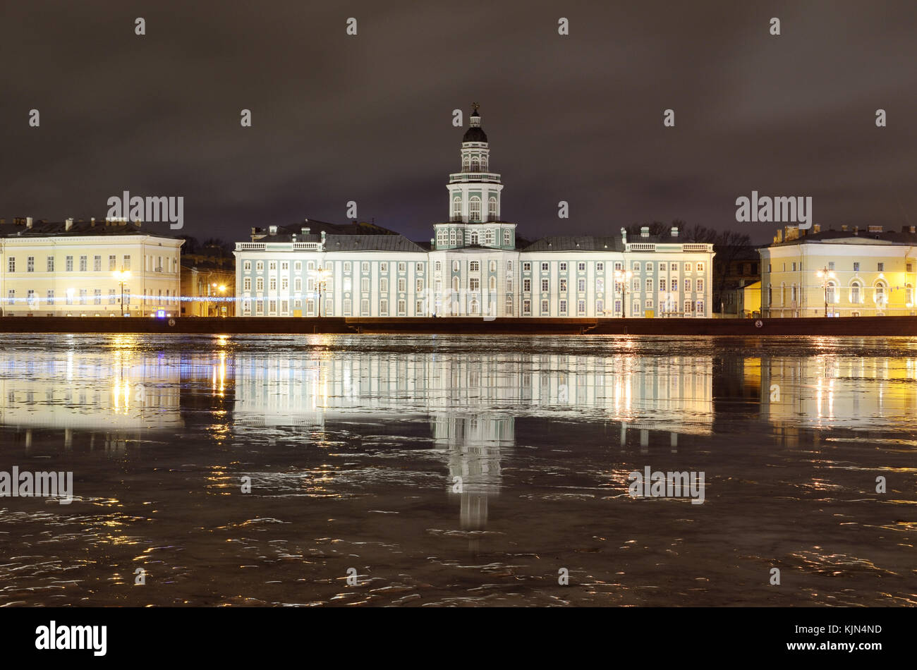 Extraordinary street light hi-res stock photography and images - Alamy