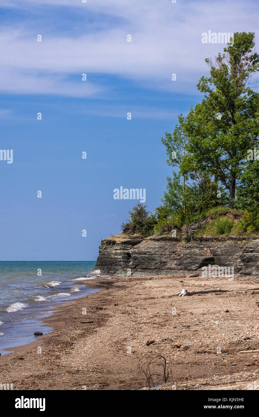 Lake Erie shore Stock Photo - Alamy