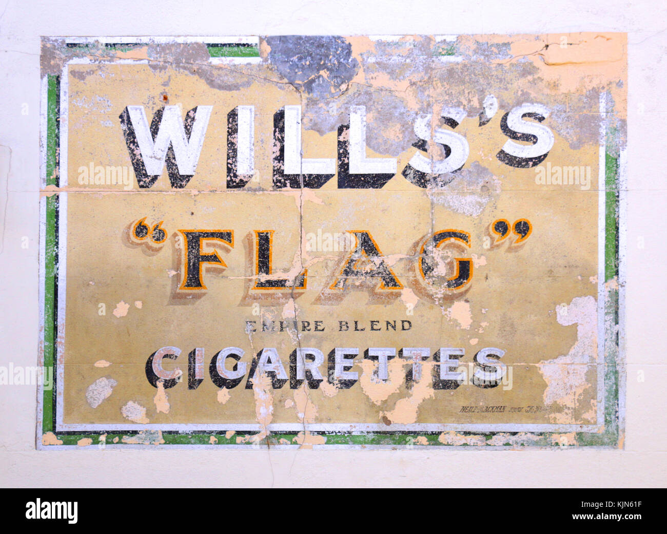 Vintage cigarette sign hi-res stock photography and images - Alamy