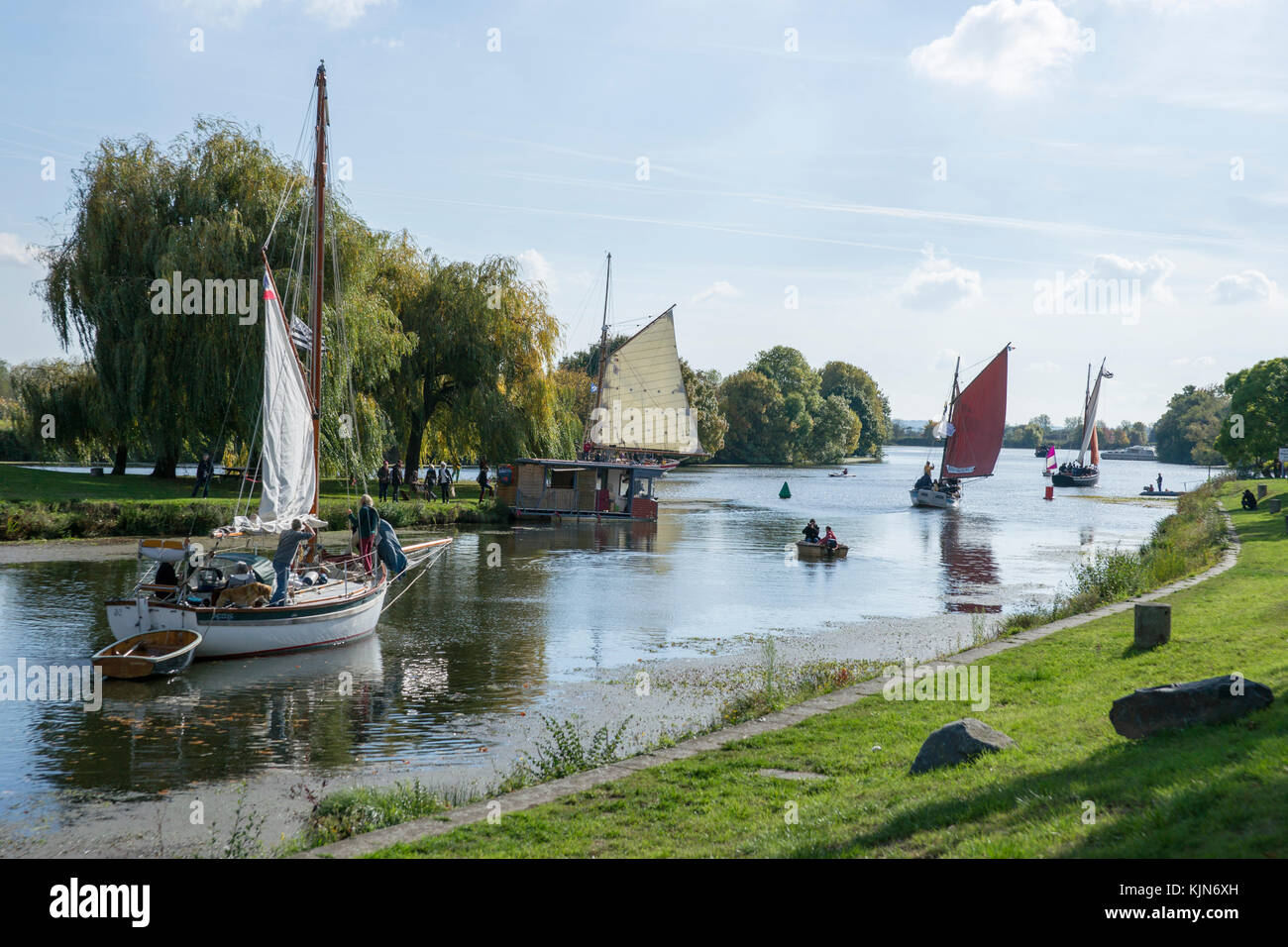 Redon marina hi-res stock photography and images - Alamy