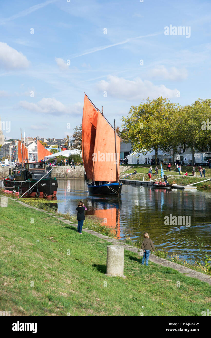 Redon marina hi-res stock photography and images - Alamy