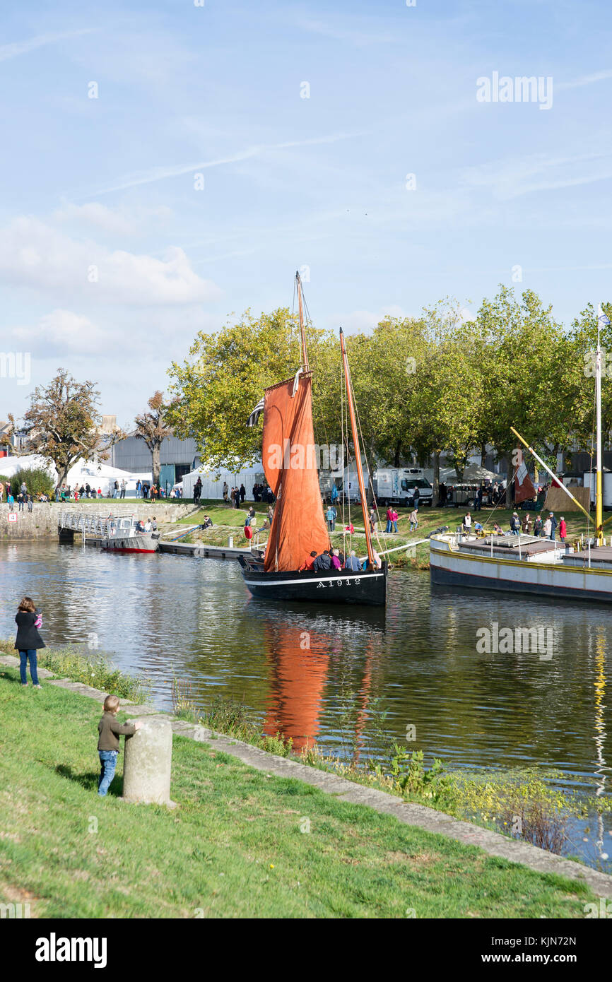 Redon marina hi-res stock photography and images - Alamy