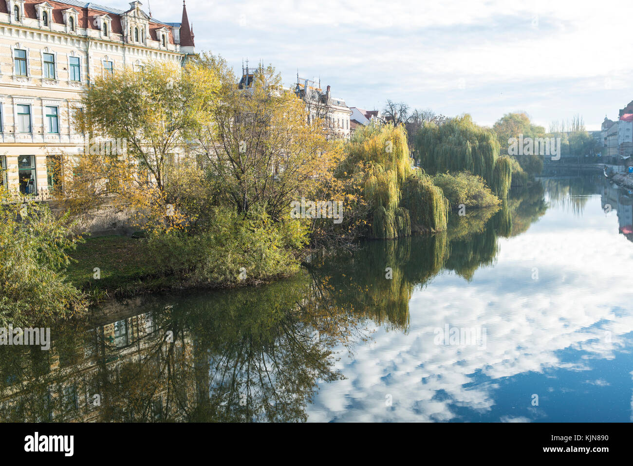 Crisul Repede river, Oradea, Romania Stock Photo - Alamy
