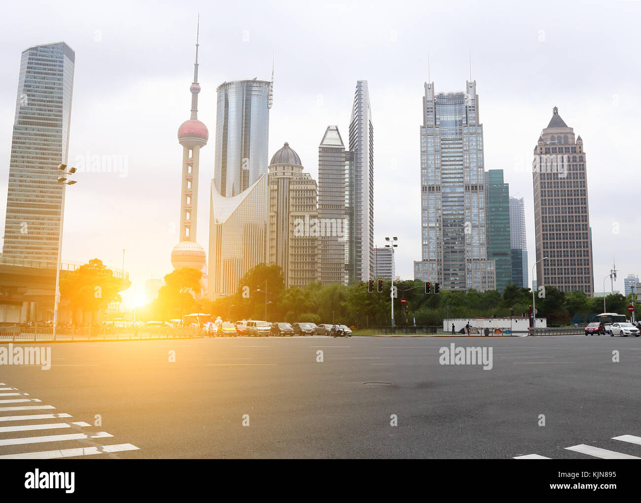 Shanghai skyline people modern central hi-res stock photography and ...