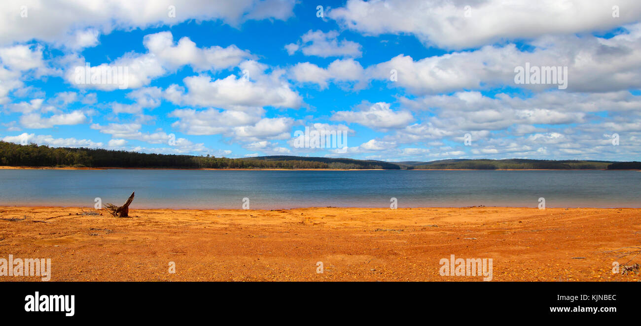 Peaceful scenic view of Potter's Gorge in Wellington National Park near ...