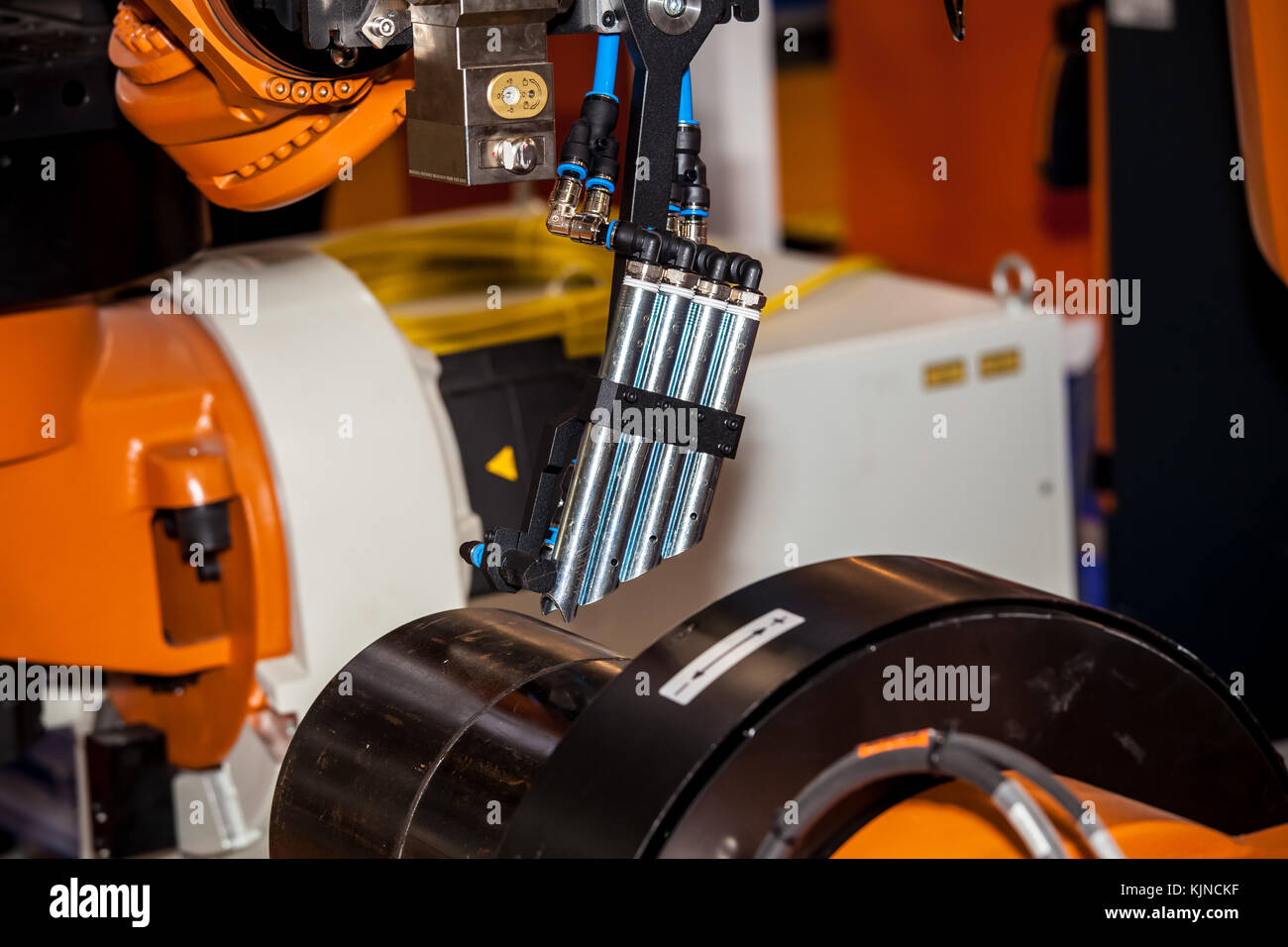Compact welding head, Fully automatic welding process Stock Photo - Alamy