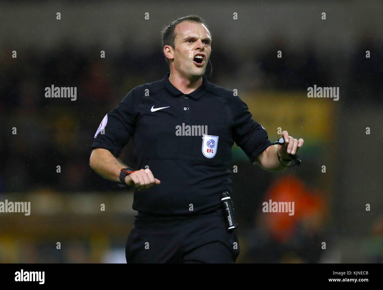 Referee Geoff Eltringham Stock Photo - Alamy